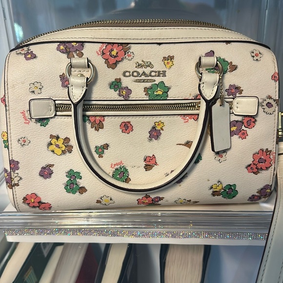 Coach | Bags | Coach Floral Print Handbag Gently Used Perfect For ...